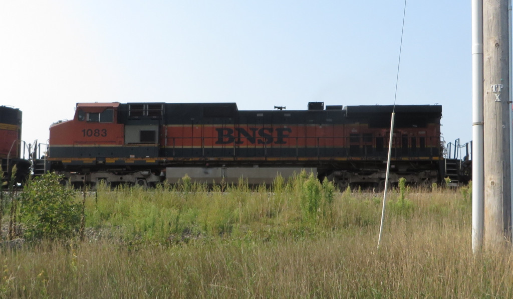 BNSF 1083